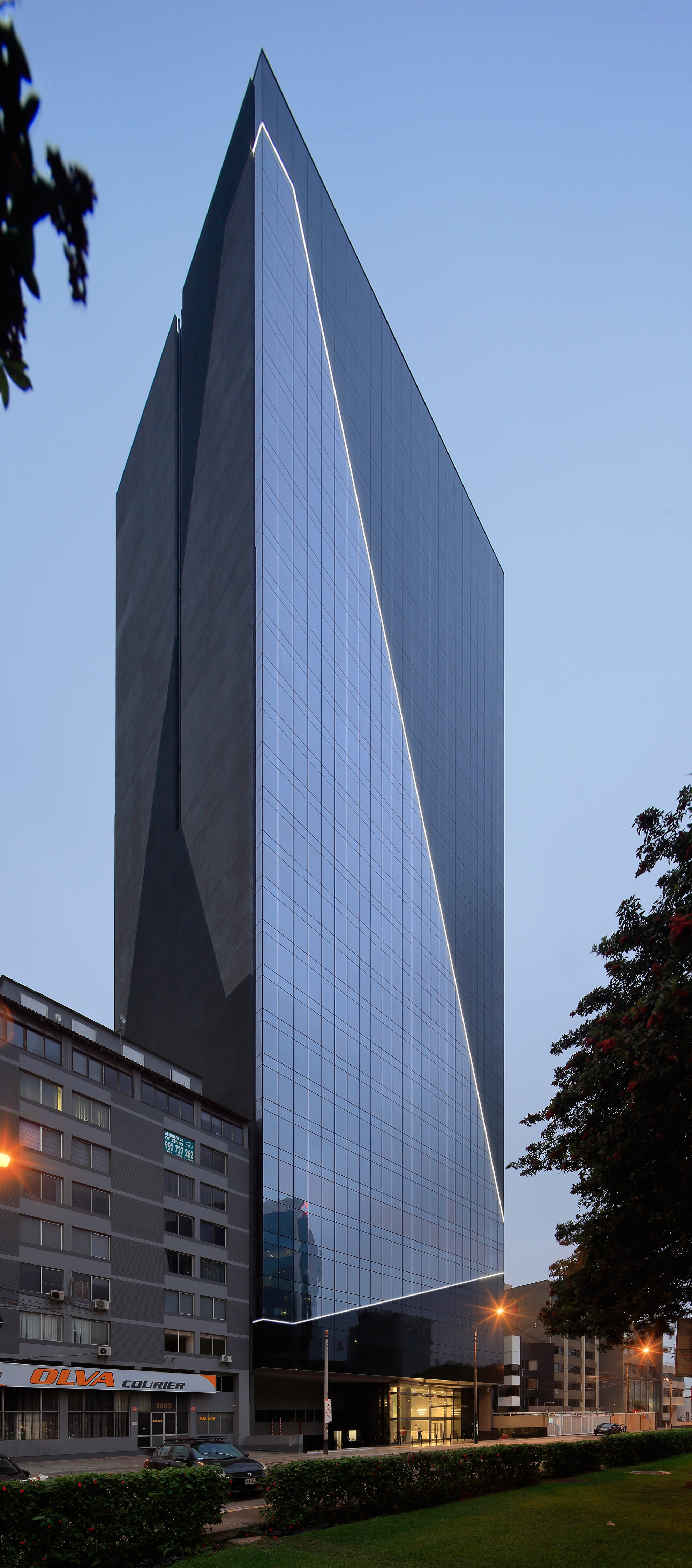 Edificio de Oficinas Torre Fórum